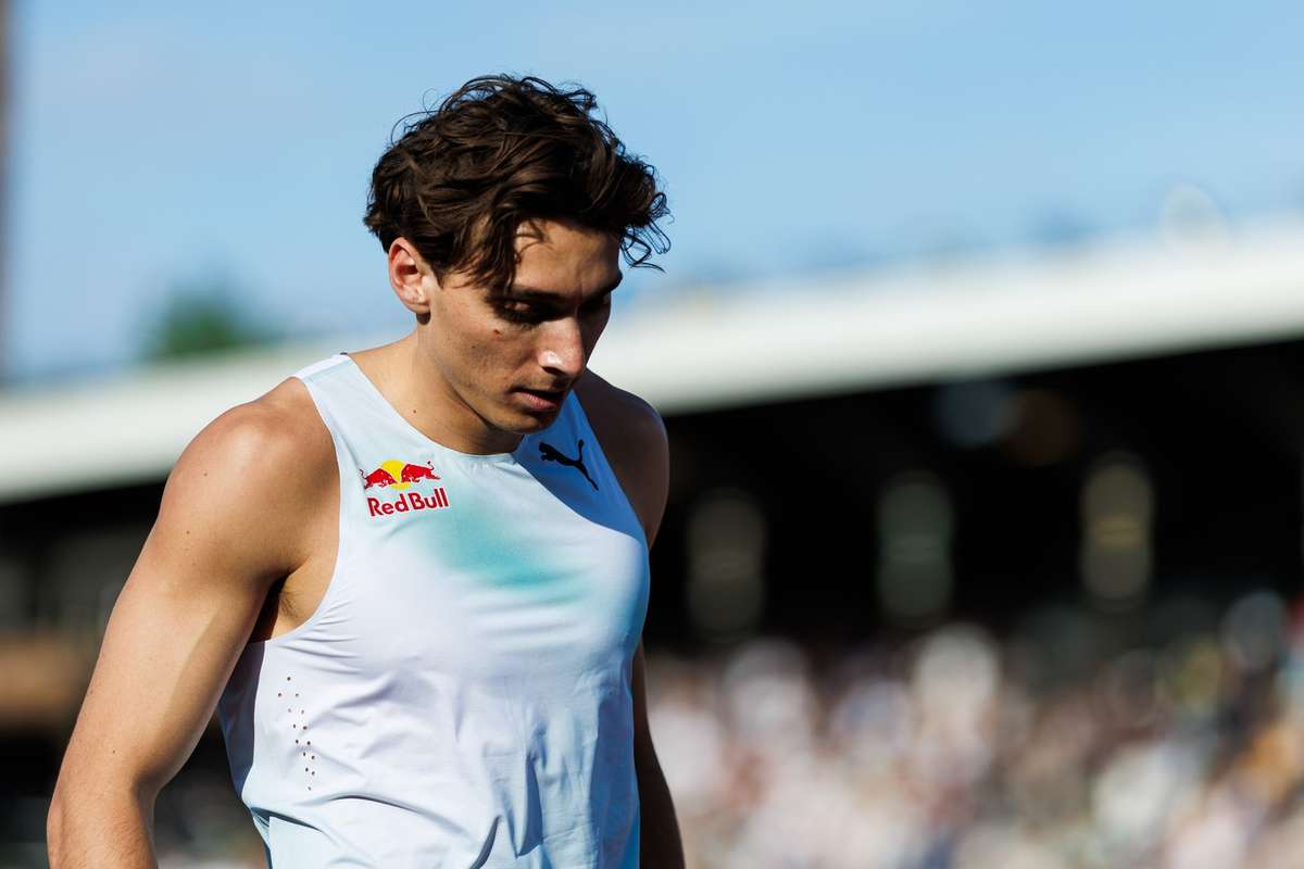 Armand Duplantis suffers shock Diamond League loss in Stockholm ...