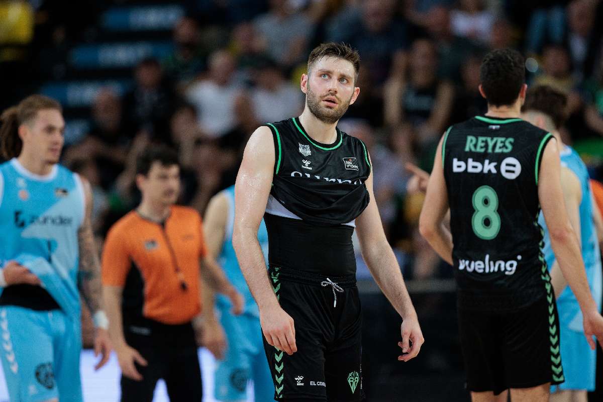 Kristian Kullamae renueva su contrato con el Bilbao Basket hasta 2026 ...
