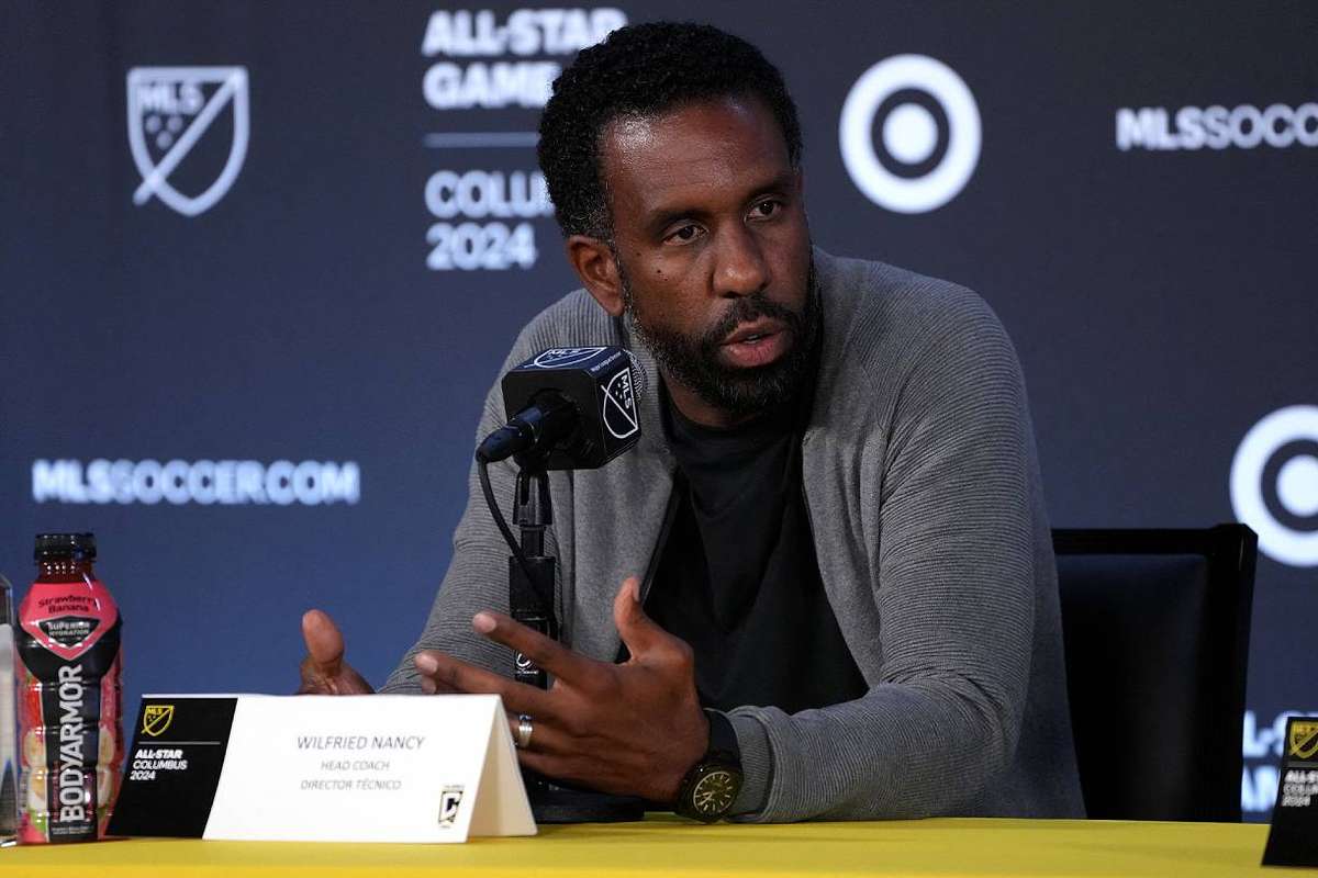 Fútbol: Wilfried Nancy, técnico del Columbus Crew, 'Entrenador del Año ...