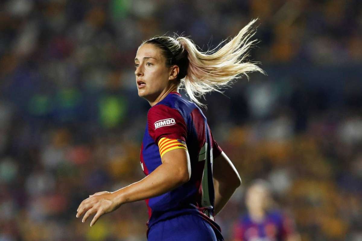 Spain's Alexia Putellas pulls out of training camp due to knee injury ...