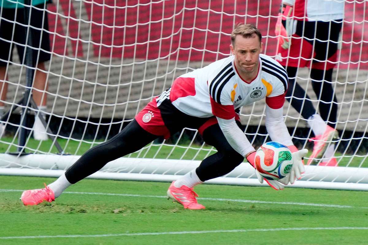 Deniz Undav backs 'one of the best of all time' Neuer to make big ...