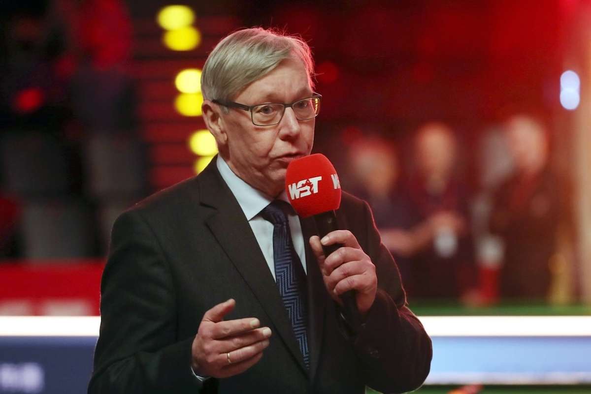 Nach fast 35 Jahren als Stimme des Snooker: Eurosport-Kommentator Rolf ...