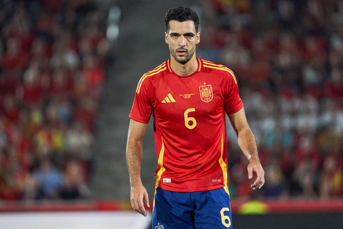 Arsenal signing Merino 'out for a few weeks' after training injury ...