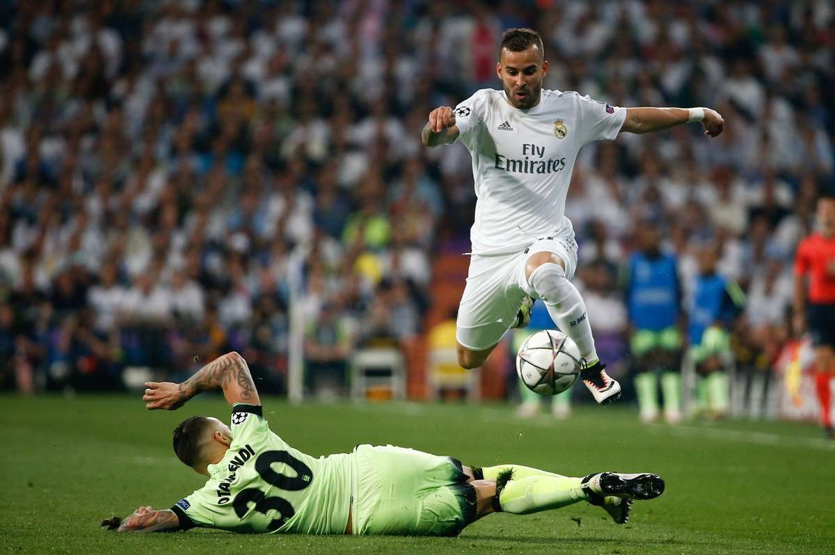 Do Serie A mieri futbalový svetobežník, bývalý hráč Realu Madrid i PSG ...