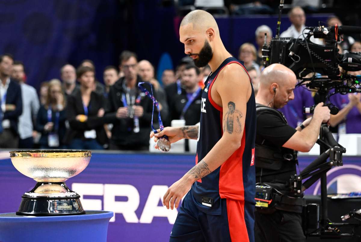 Les Bleus ont échoué face à l'Espagne en finale de l'EuroBasket 2022 | Flashscore.fr