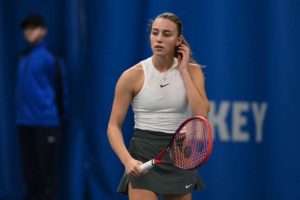 Tennis Tracker: Ticháčková slaví úžasný vstup do sezony, Kopřiva na ...