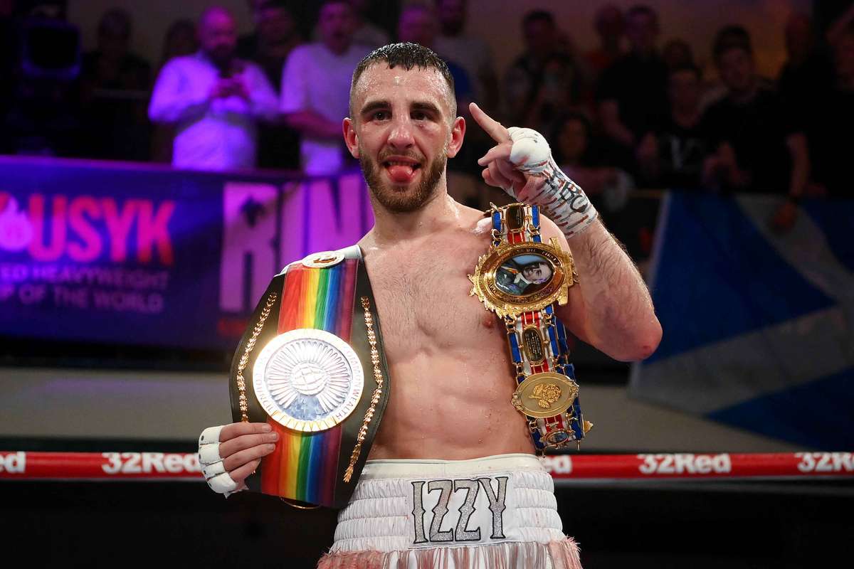 Nathaniel Collins vs Cristobal Lorente boxing ringside report from ...