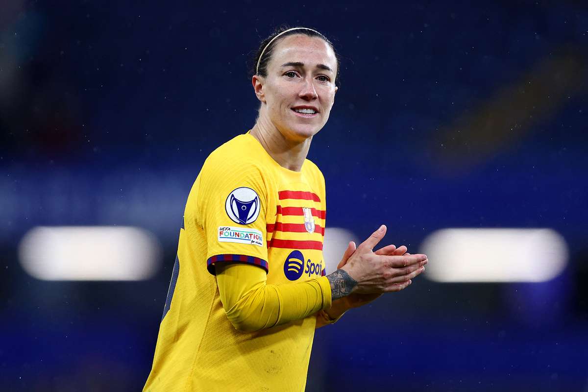 England's Lucy Bronze to leave Barcelona after trophy-laden two years | Flashscore.com