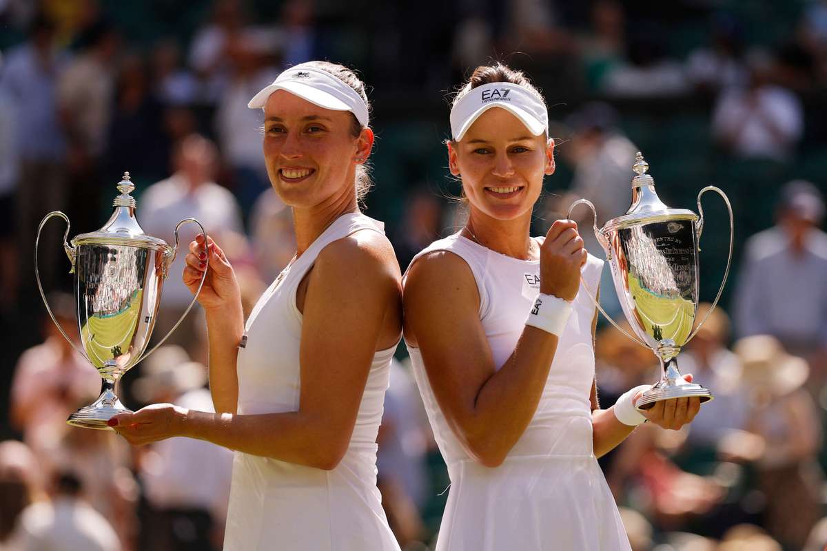Veronika Kudermetova and Elise Mertens win Wimbledon women's doubles ...