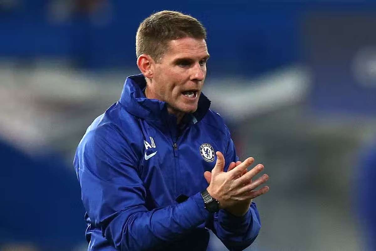 Bayern Munique vai indemnizar Chelsea para contratar Anthony Barry ...