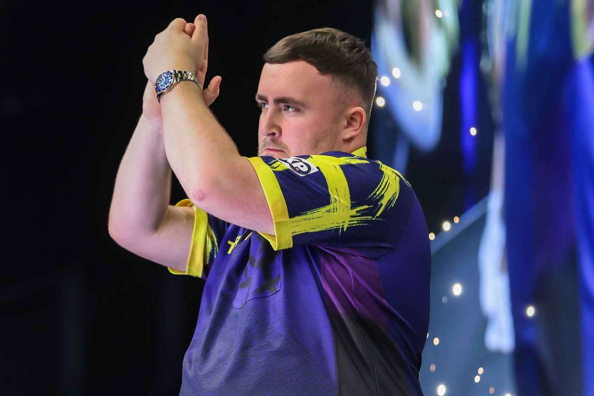 Littler wins thrilling final against Humphries to clinch second Premier ...