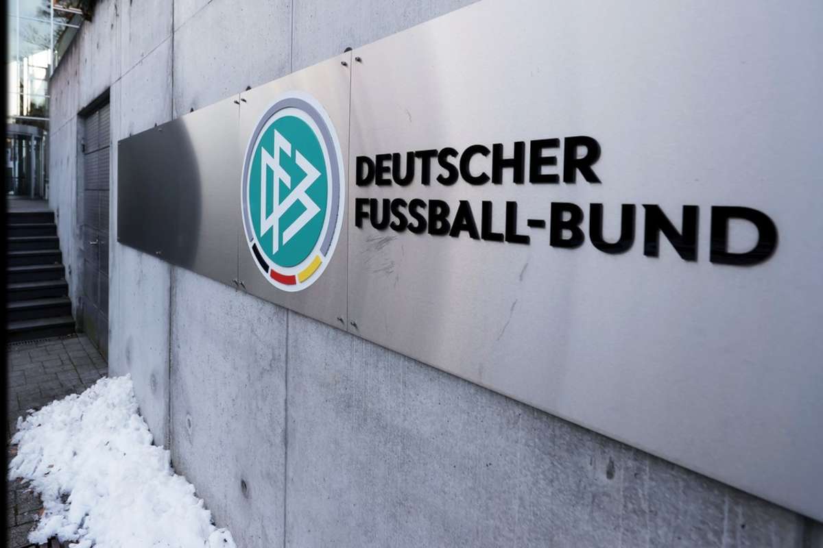 Deutschen Fußball "zukunftsfest machen": Neue Jugend-Wettbewerbsformate ...