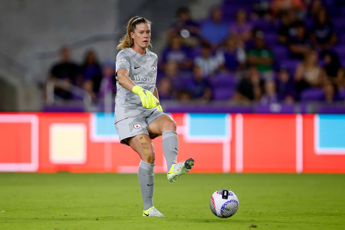 US women's goalkeeper Alyssa Naeher announces retirement from ...