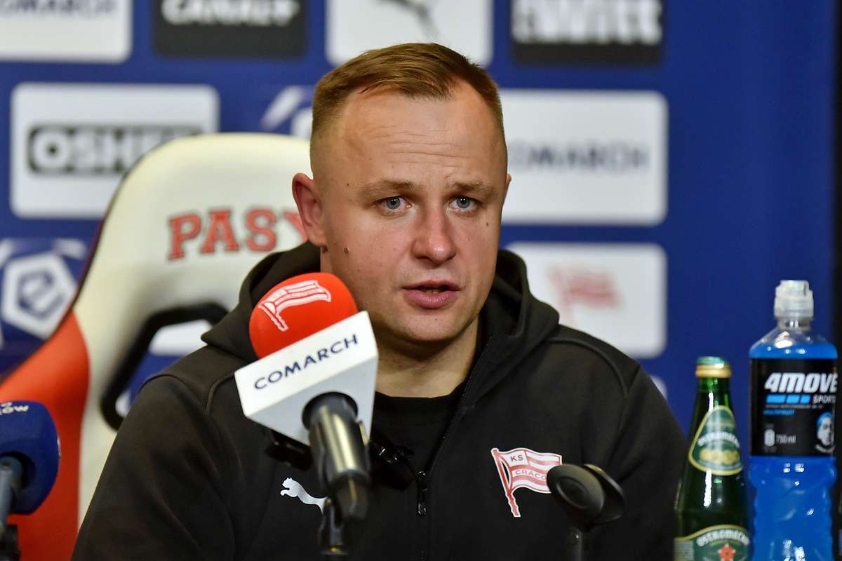 Trener Cracovii Dawid Kroczek: musimy udźwignąć presję | Flashscore.pl