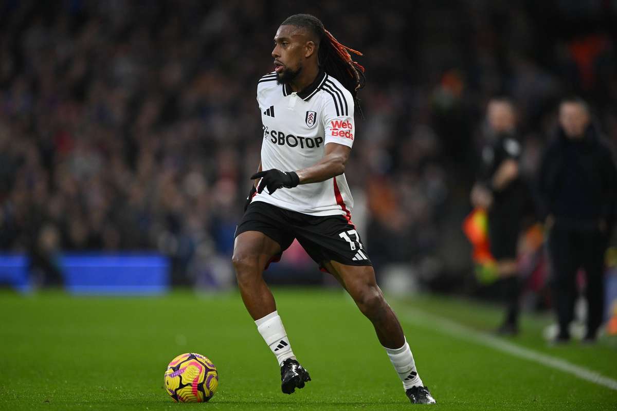 Iwobi (Fulham) junta-se a Yakubu e Kanu na elite da Premier League após ...