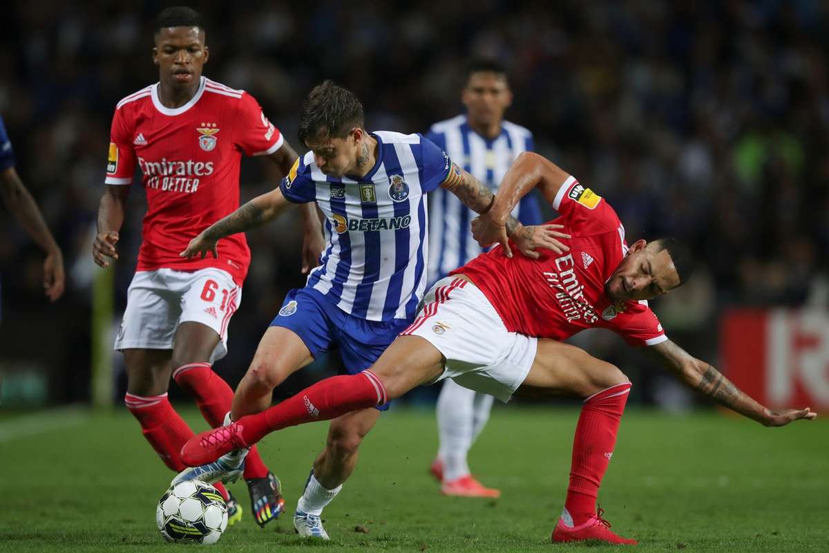 Víťazstvo v derby po troch rokoch. Benfica porazila Porto a aj naďalej ...