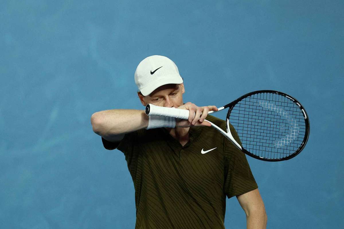 AO, Sinner dopo il ko con Djokovic: "Fa male ma non mi sorprende ...