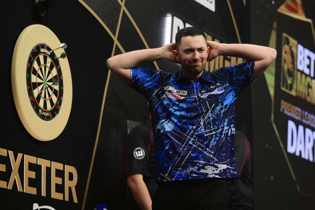 Humphries beats Littler to win Premier League Darts night four in ...