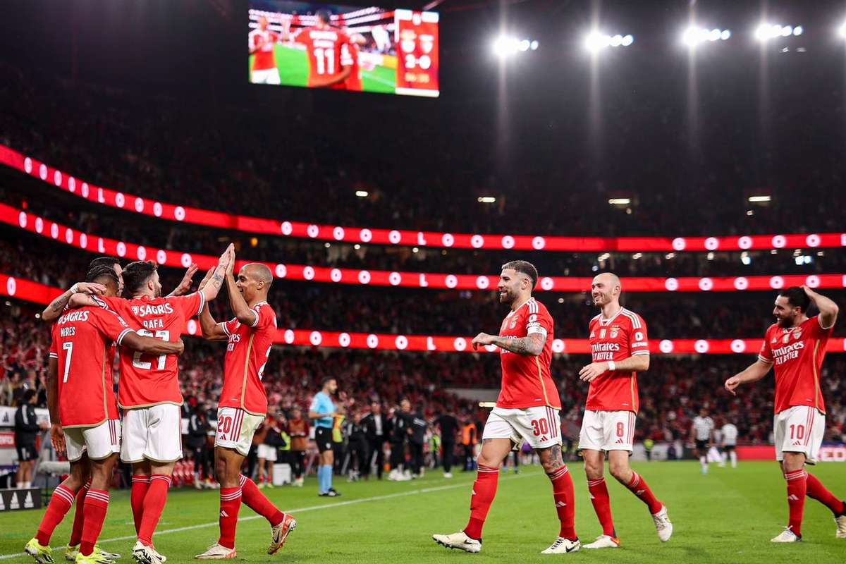 Clássico: Campeão Benfica chega ao Dragão com série invicta de 22 jogos ...