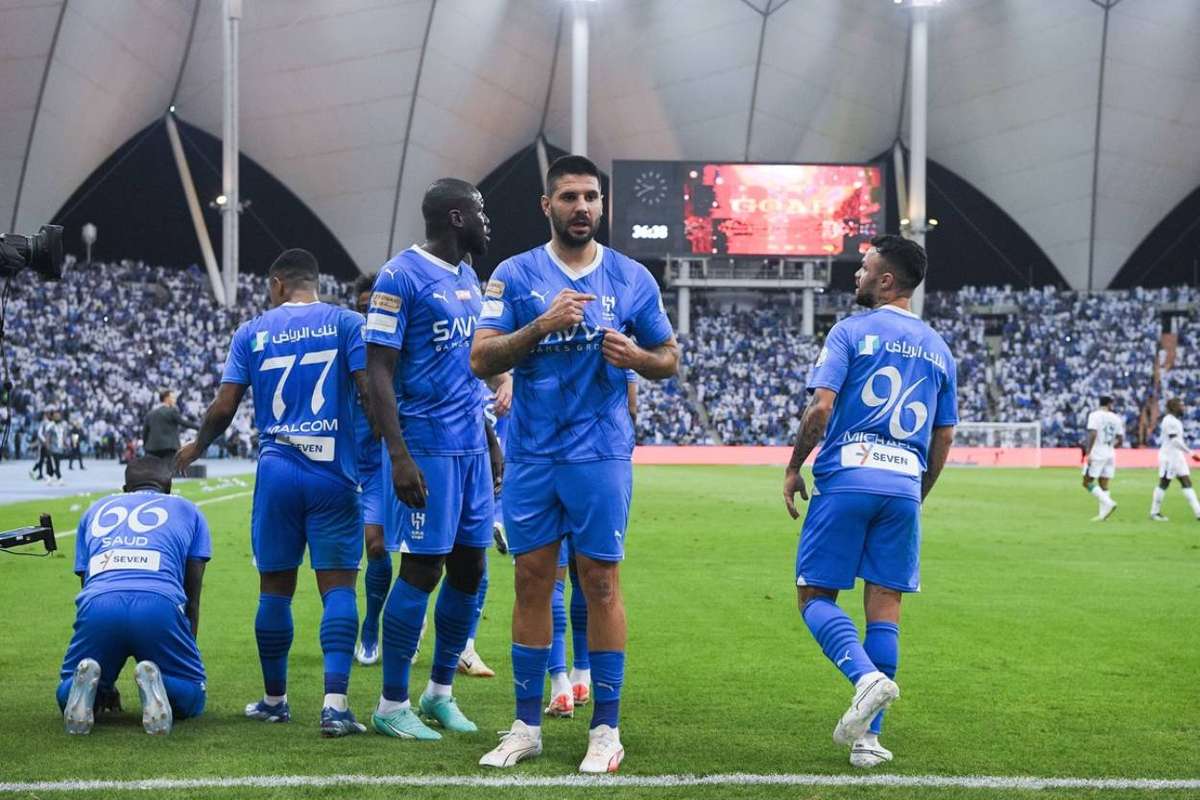 Arábia Saudita: Al-Hilal de JJ vence Al-Wehda e acaba primeira volta ...