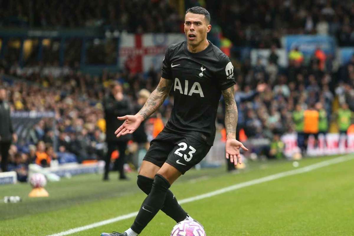 Spurs fullback Porro jokes after being hit by vape - TribalFootball.com