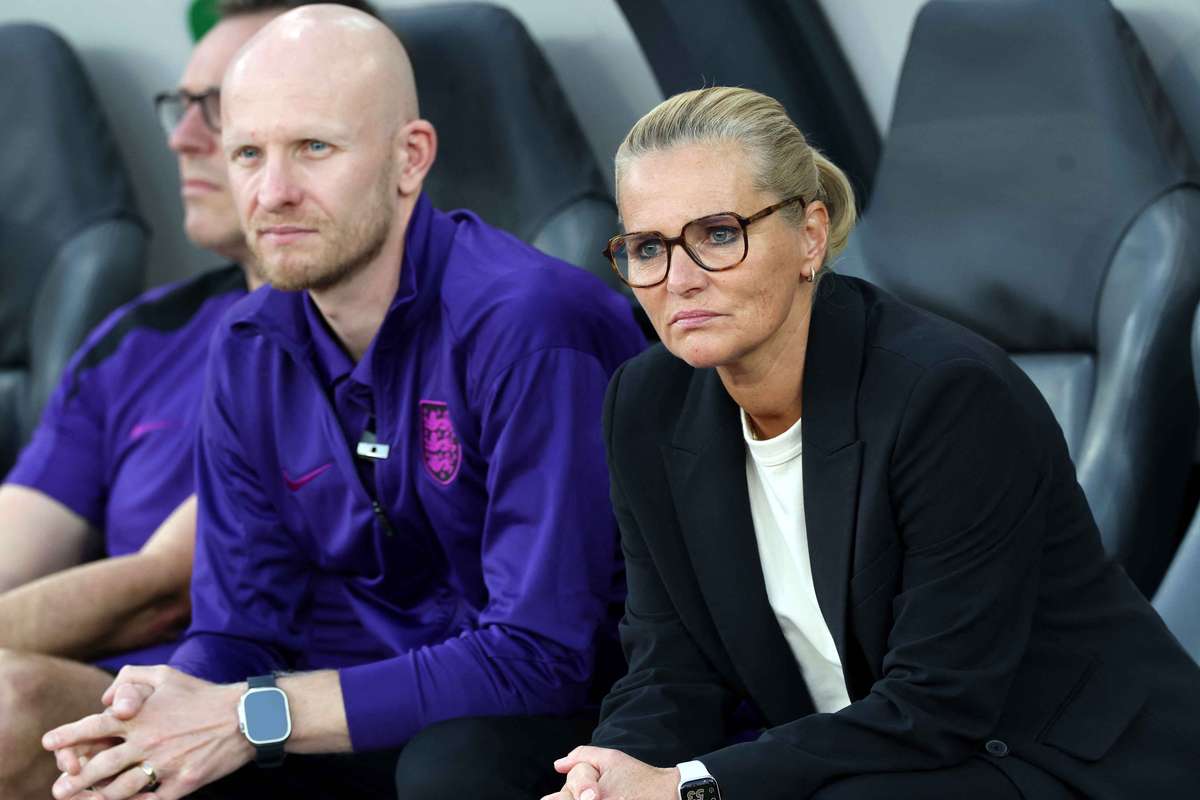 Nationaltrainerin Wiegman über Carter: "Wir unterstützen sie voll und ...