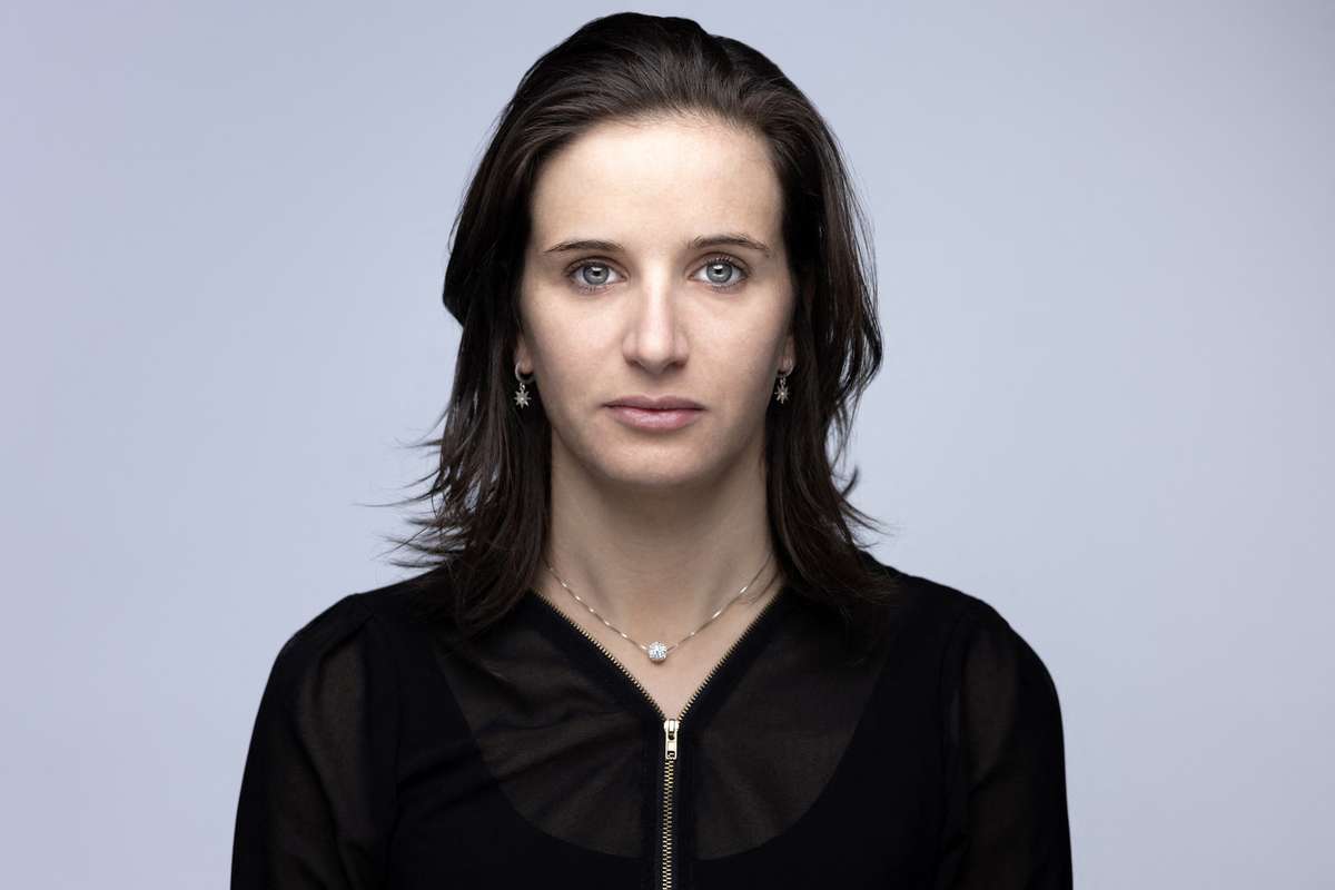 Biathlon-Weltmeisterin Julia Simon kurzzeitig in polizeilichem Gewahrsam | Flashscore.de