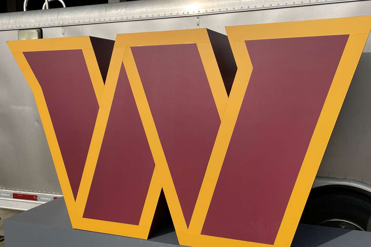 Washington Commanders reportedly to hire 49ers' Adam Peters as general ...