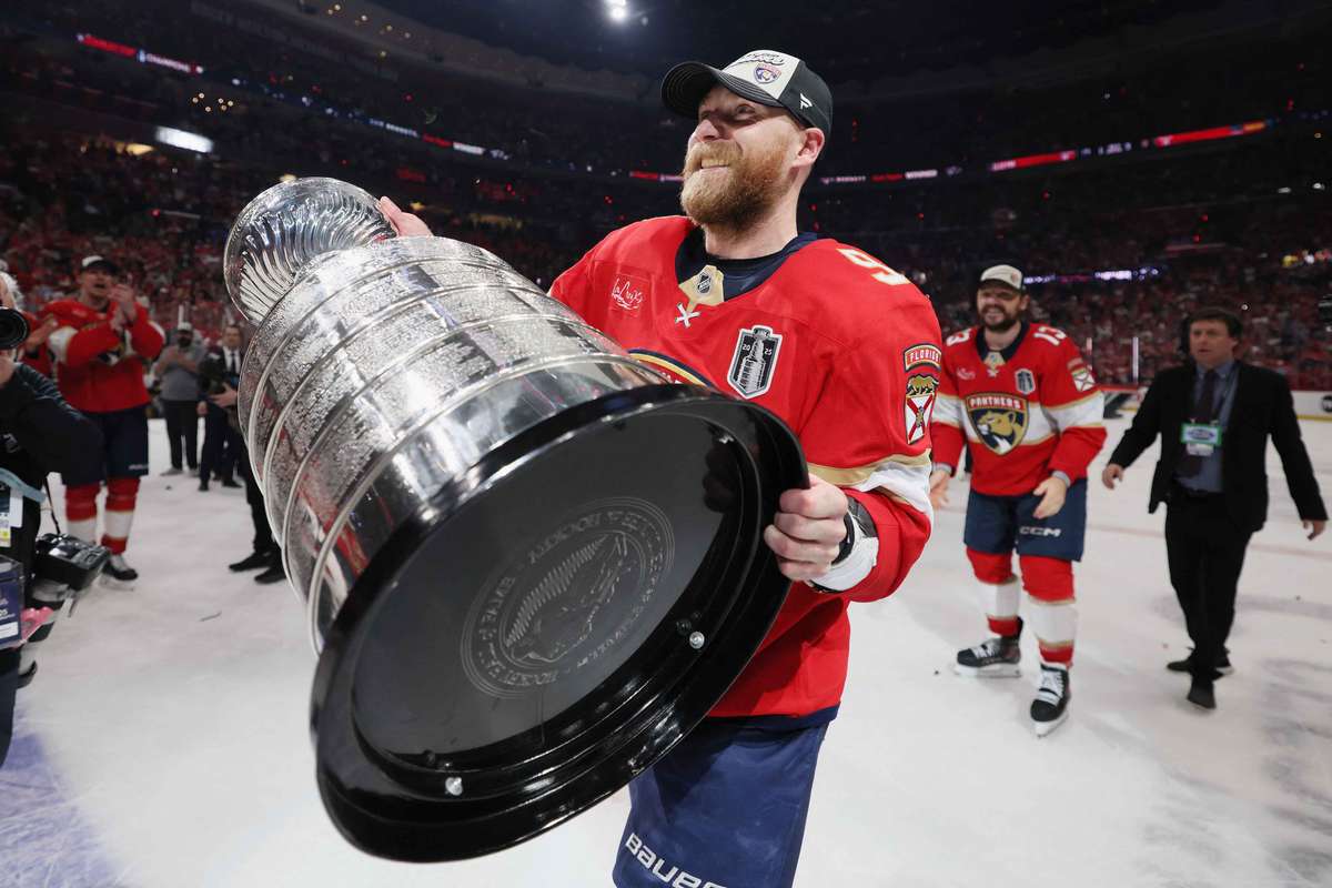 Florida Panthers sign Sam Bennett to eight-year contract extension ...