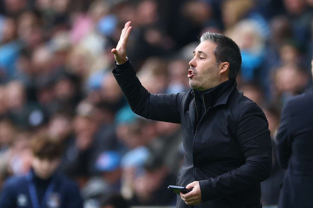 Oficial: Leicester City despede o treinador Marti Cifuentes após seis ...