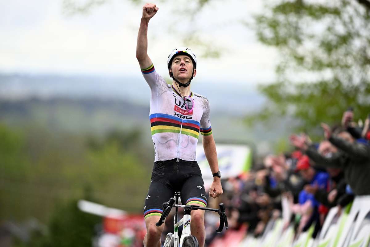 Ruthless Tadej Pogacar bounces back to win second Fleche Wallonne title | Flashscore.com