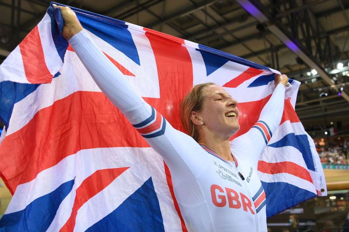 Neah Evans wins points race gold at cycling worlds | Flashscore.co.uk