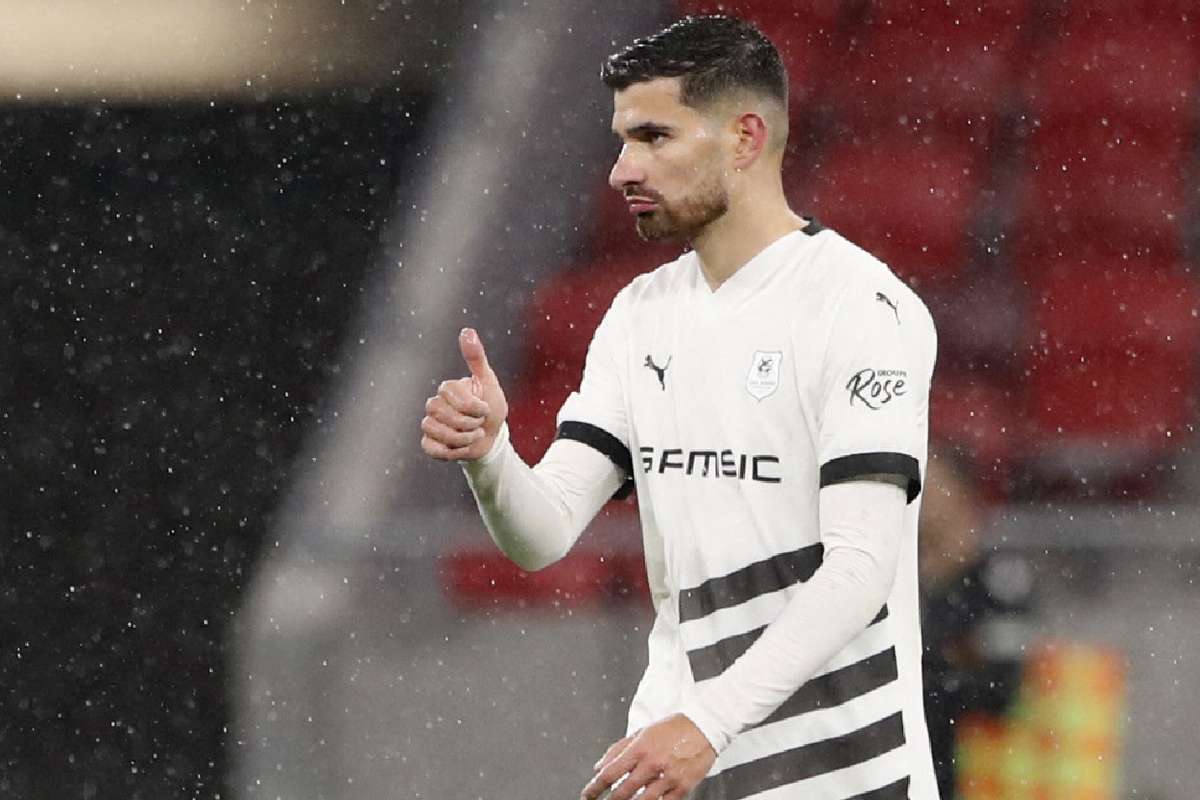 Bundesliga champions Bayer Leverkusen sign forward Martin Terrier from ...