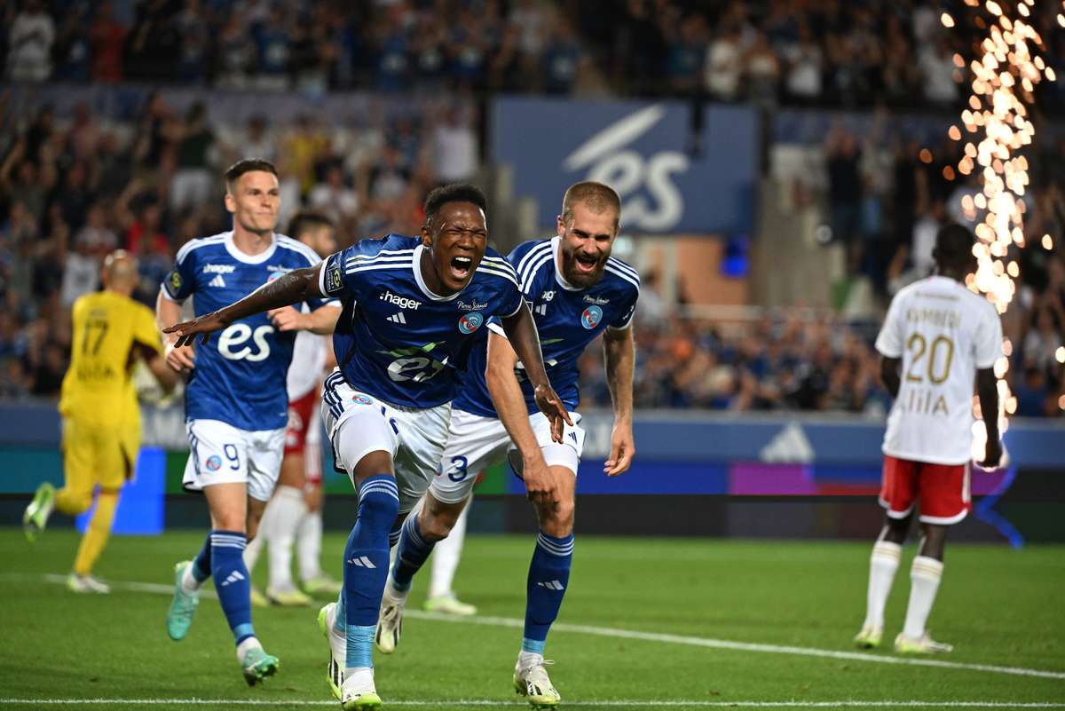 Ligue 1: Lyon cai com estrondo em Estrasburgo (2-1), Rennes e Monaco ...