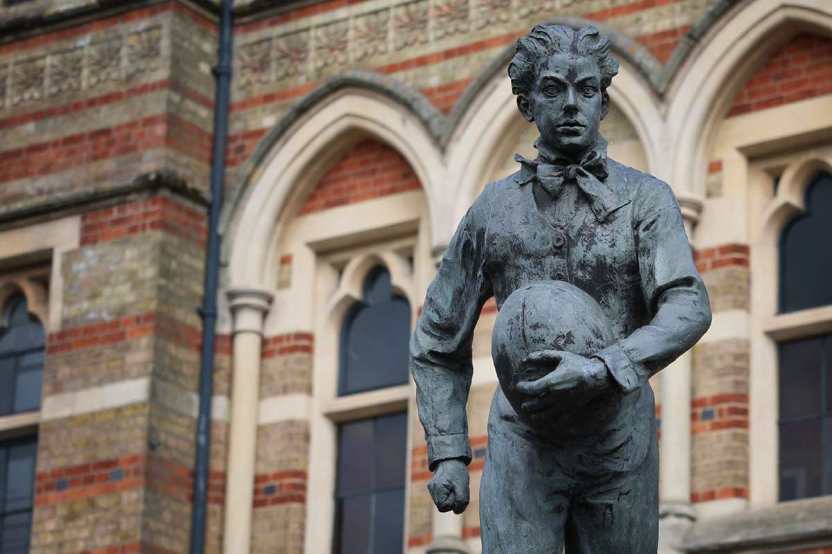 William Webb Ellis, una leyenda que perdura en la ciudad de Rugby ...
