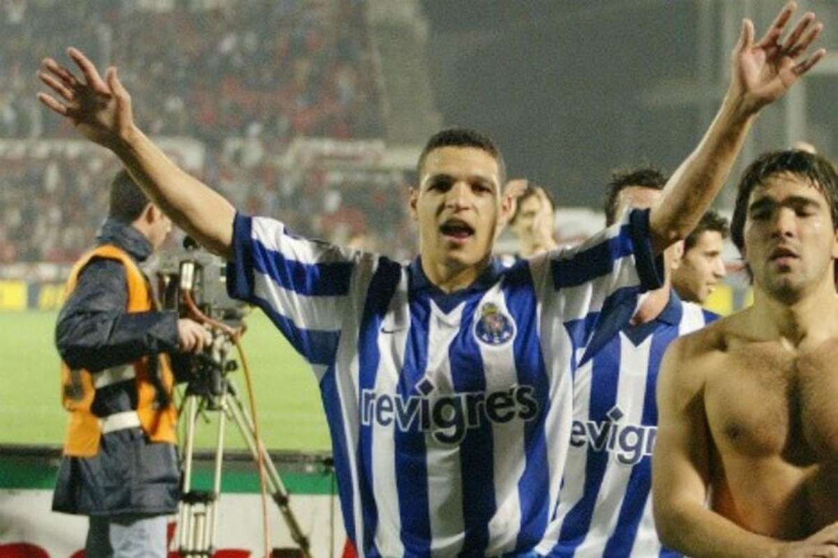 Derlei elege reviravolta na Grécia como basilar na Taça UEFA do FC ...