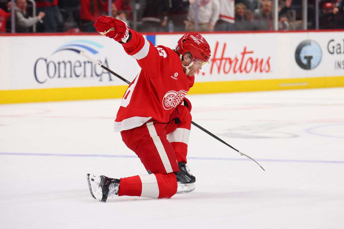 NHL Weekly: Patrick Kane sets new shootout record before 4 Nations ...