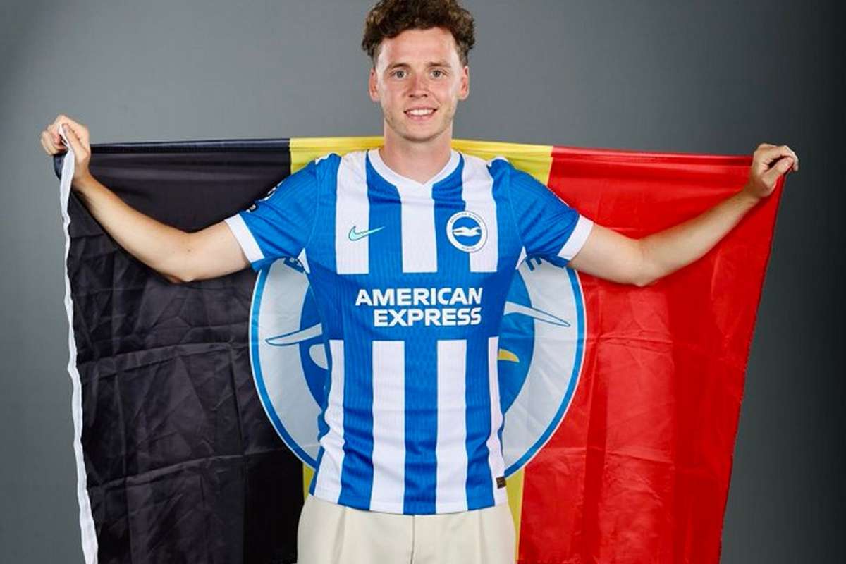 Hurzeler delighted with Brighton swoop for De Cuyper - TribalFootball.com