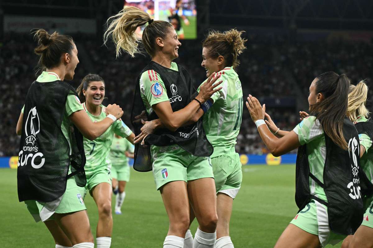 Last-gasp Girelli goal sees Italy edge Norway to reach EURO 2025 semi ...