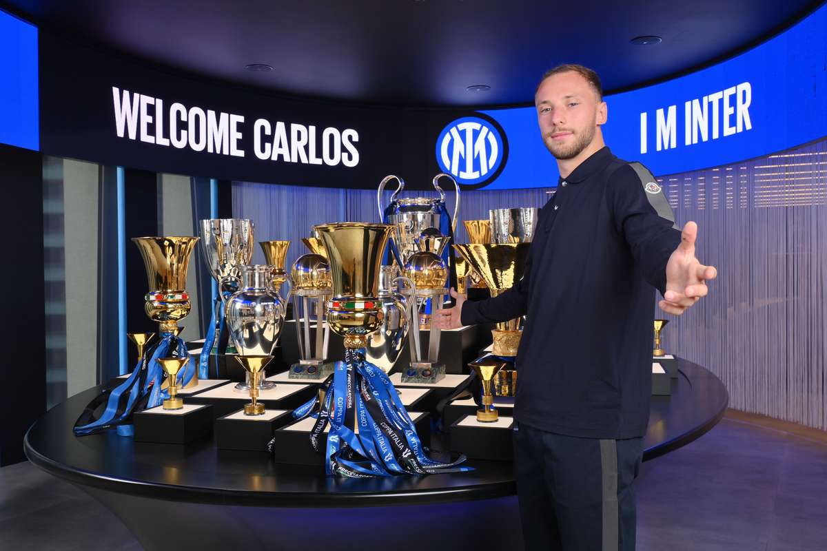 Carlos Augusto si presenta: "Grazie Inter, non vedo l'ora di ripagare ...