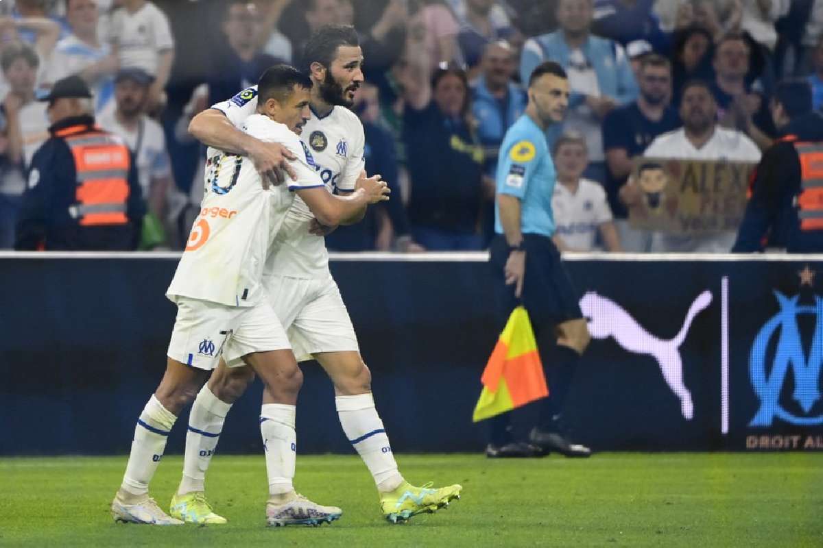 Marseille close in on PSG at the top of Ligue 1 with come-back win over ...