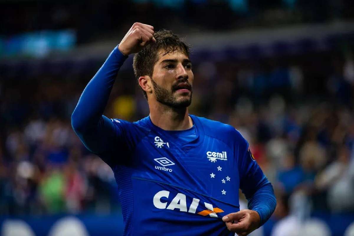 Lucas Silva fecha com o Cruzeiro e retorna à Raposa após quatro anos ...