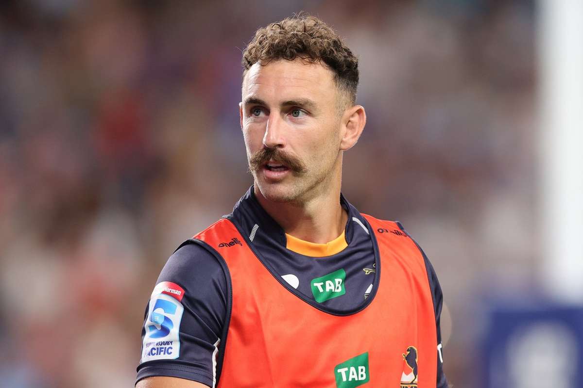 Veteran Wallaby Nic White signs on for Australia until 2025 ...