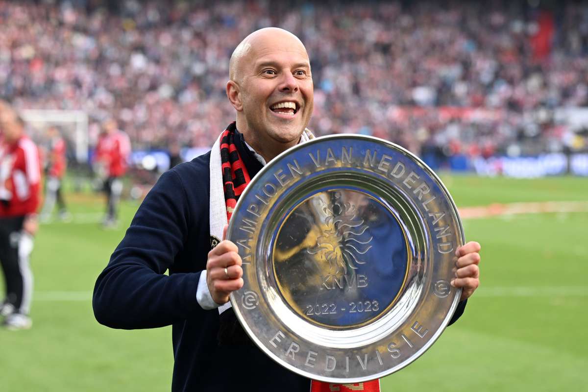 Reds bestätigen: Arne Slot offiziell als neuer Trainer des FC Liverpool ...