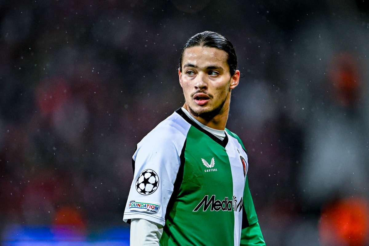 Anis Hadj Moussa signs contract extension with Feyenoord ...