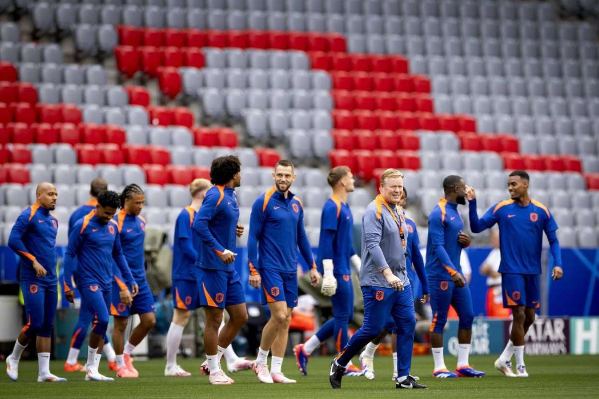 Koemans Rückkehr nach München: "Nicht in Panik verfallen" | Flashscore.de