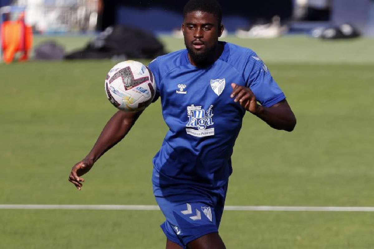 Alfred N'Diaye dio el susto al sufrir un síncope del que ya está ... Alfred N'Diaye dio el susto al sufrir un síncope del que ya está ...