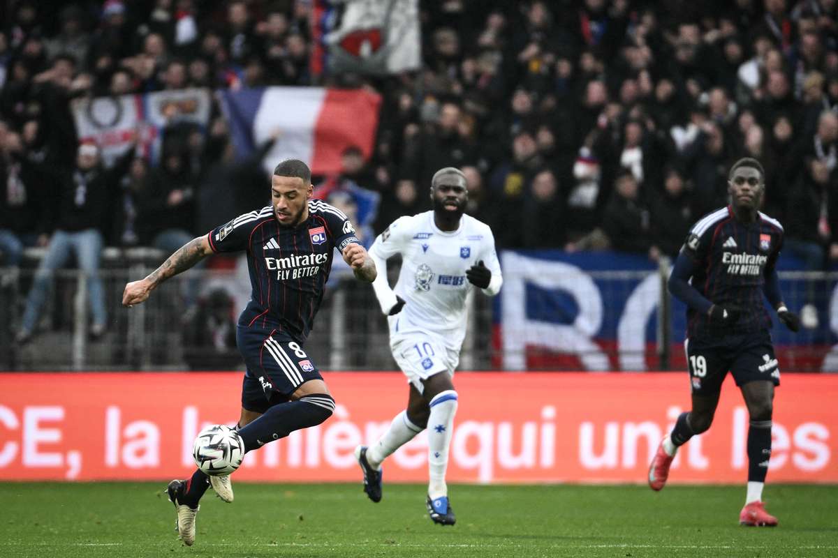 Ligue 1 : Inefficaces, Auxerre et Lyon se quittent sur un score vierge ...