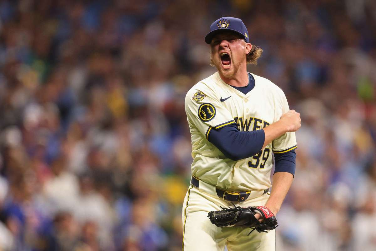 Milwaukee Brewers defeat Chicago Cubs 3-1 to advance to the NLCS for ...