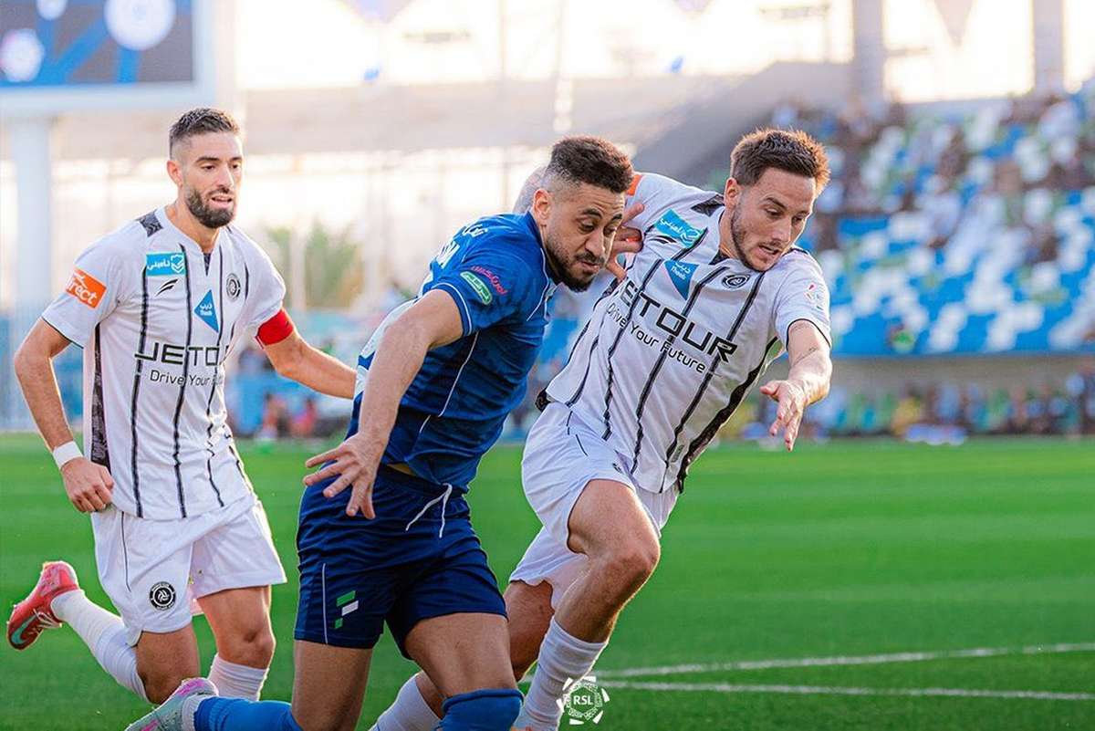 Arábia Saudita: Al Fayha de Pedro Emanuel goleado (0-5), Al Fateh de ...